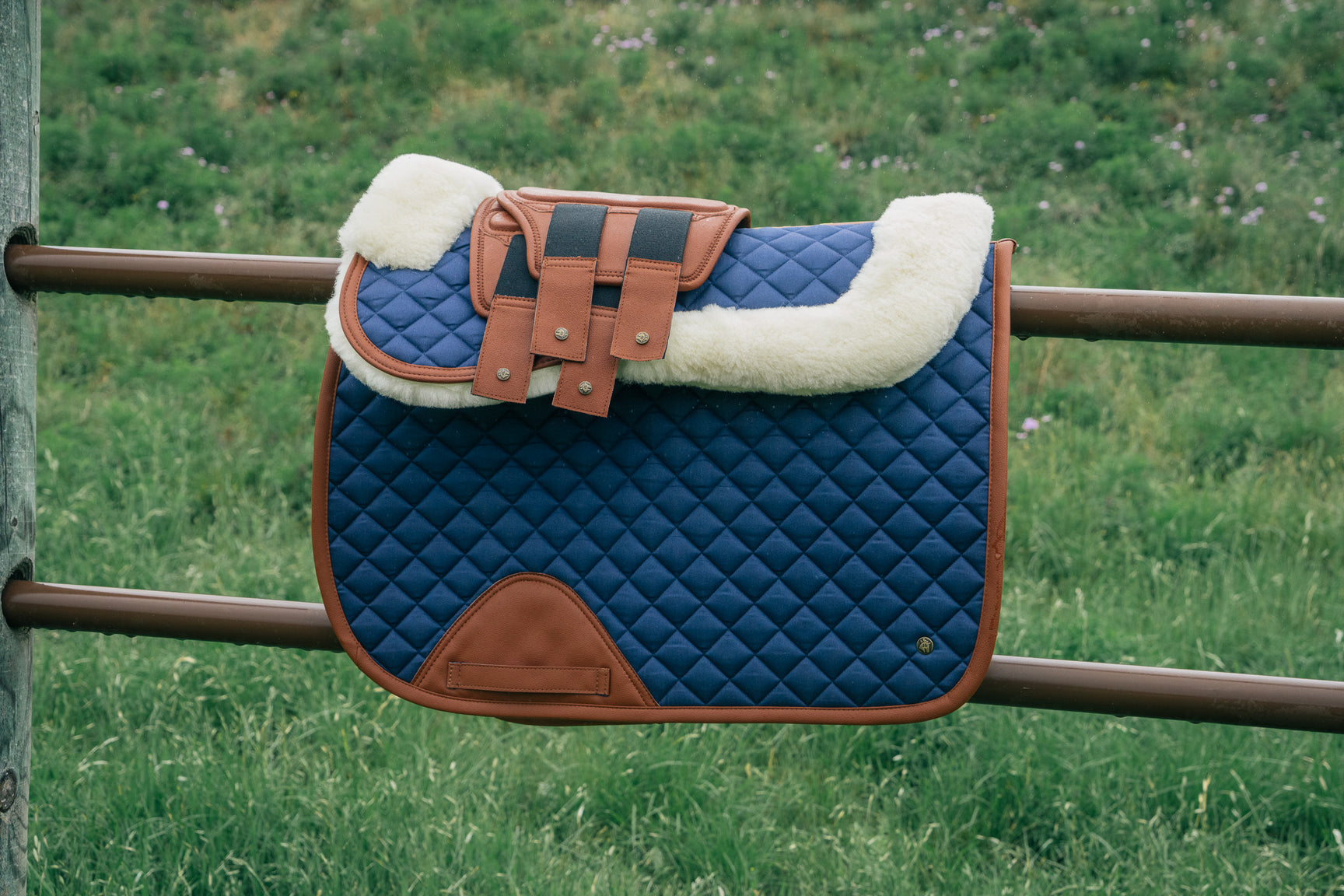 Merino Wool Fleece Half Pad, Navy & Cognac – Sixteen Cypress